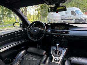 Melns BMW 3 Series 2006 Tartu, ar dzinēja tilpumu 3.00 L un nobraukumu 0 tūkst. km par 4899 €, foto 9 vietnē AUTOMOTO.COM.LV
