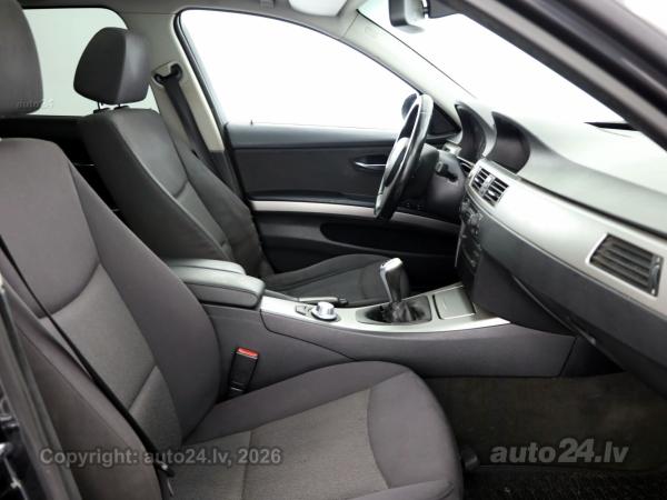 Black BMW 3 Series 2006 in Tallinn, with an engine capacity of 2.00 L and mileage of 512 thousand km for 1399 €, photo 6 on AUTOMOTO.COM.LV