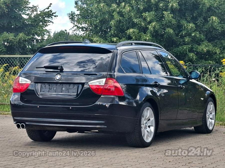 Melns BMW 3 Series 2006 Tartu, ar dzinēja tilpumu 3.00 L un nobraukumu 211 tūkst. km par 6990 €, foto 4 vietnē AUTOMOTO.COM.LV