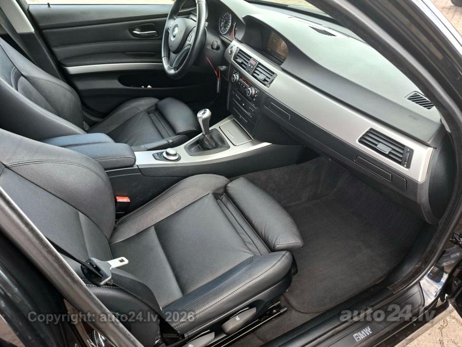 Melns BMW 3 Series 2006 Tartu, ar dzinēja tilpumu 3.00 L un nobraukumu 211 tūkst. km par 6990 €, foto 10 vietnē AUTOMOTO.COM.LV