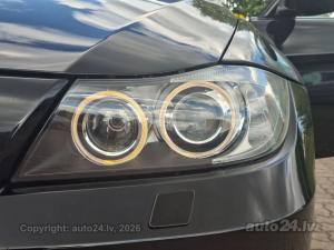 Melns BMW 3 Series 2006 Tartu, ar dzinēja tilpumu 3.00 L un nobraukumu 211 tūkst. km par 6990 €, foto 16 vietnē AUTOMOTO.COM.LV