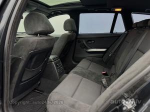 Black BMW 3 Series 2007 in Tallinn, with an engine capacity of 2.00 L and mileage of 349 thousand km for 4099 €, photo 11 on AUTOMOTO.COM.LV