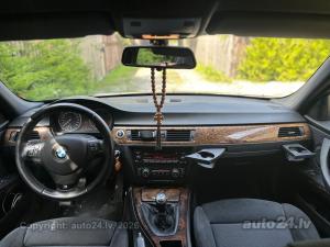 Black BMW 3 Series 2008 in Tallinn, with an engine capacity of 2.00 L and mileage of 271 thousand km for 5500 €, photo 11 on AUTOMOTO.COM.LV