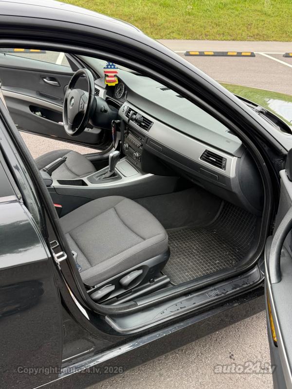 Black BMW 3 Series 2008 in Tallinn, with an engine capacity of 2.00 L and mileage of 303 thousand km for 6500 €, photo 6 on AUTOMOTO.COM.LV