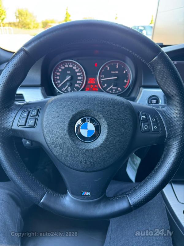 Black BMW 3 Series 2008 in Tartu, with an engine capacity of 3.00 L and mileage of 254 thousand km for 6990 €, photo 10 on AUTOMOTO.COM.LV