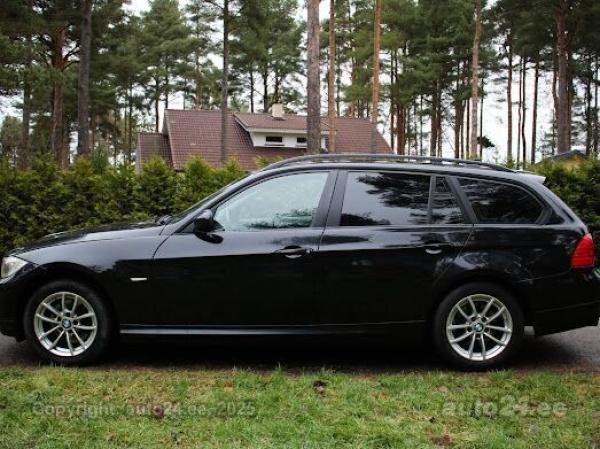 Black BMW 3 Series 2009 in Tallinn, with an engine capacity of 2.00 L and mileage of 293 thousand km for 4599 €, photo 4 on AUTOMOTO.COM.LV