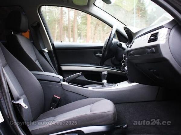Black BMW 3 Series 2009 in Tallinn, with an engine capacity of 2.00 L and mileage of 293 thousand km for 4599 €, photo 10 on AUTOMOTO.COM.LV