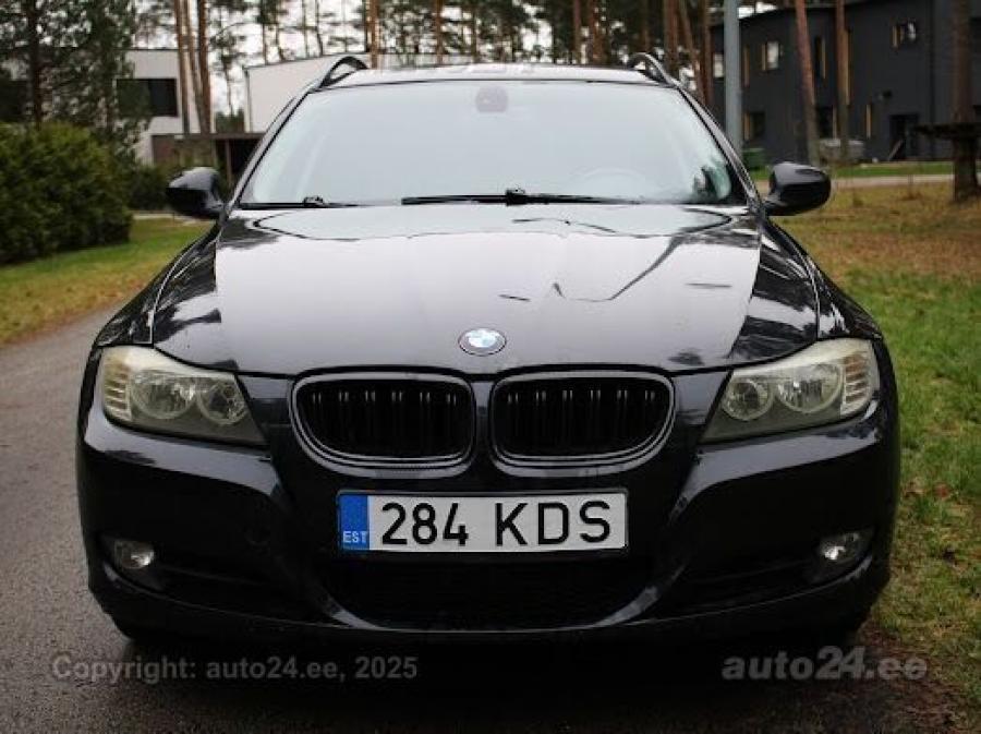 Melns BMW 3 Series 2009 Tallina, ar dzinēja tilpumu 2.00 L un nobraukumu 293 tūkst. km par 4599 €, foto 2 vietnē AUTOMOTO.COM.LV