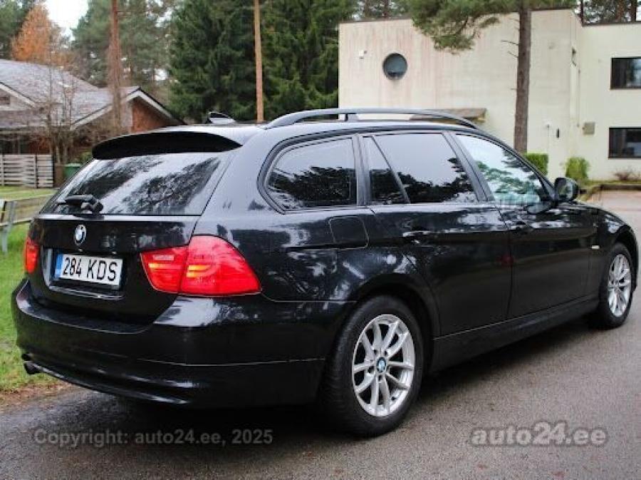 Melns BMW 3 Series 2009 Tallina, ar dzinēja tilpumu 2.00 L un nobraukumu 293 tūkst. km par 4599 €, foto 7 vietnē AUTOMOTO.COM.LV