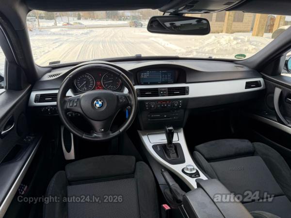 Black BMW 3 Series 2009 in Viljandi, with an engine capacity of 3.00 L and mileage of 252 thousand km for 6790 €, photo 8 on AUTOMOTO.COM.LV