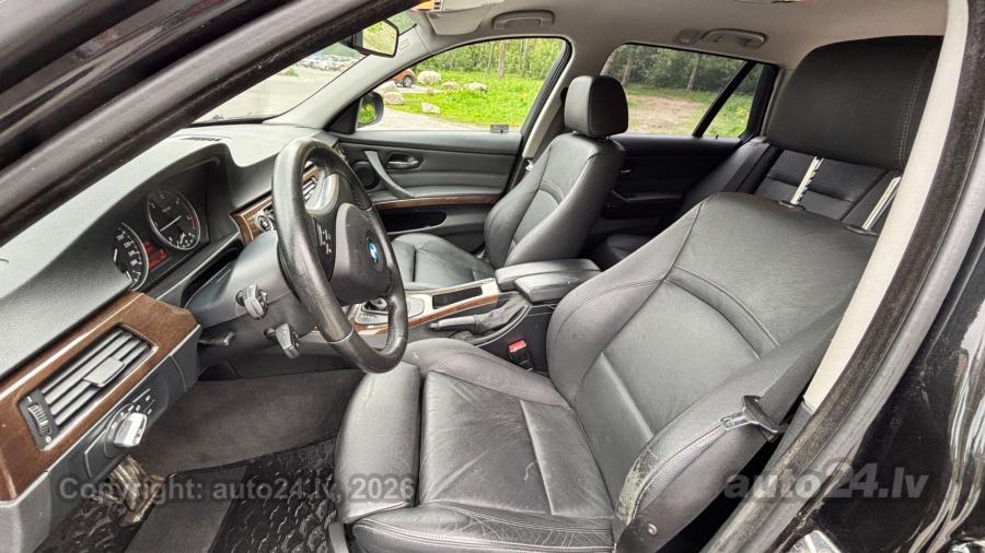 Melns BMW 3 Series 2009 Tallina, ar dzinēja tilpumu 2.00 L un nobraukumu 295 tūkst. km par 4500 €, foto 10 vietnē AUTOMOTO.COM.LV