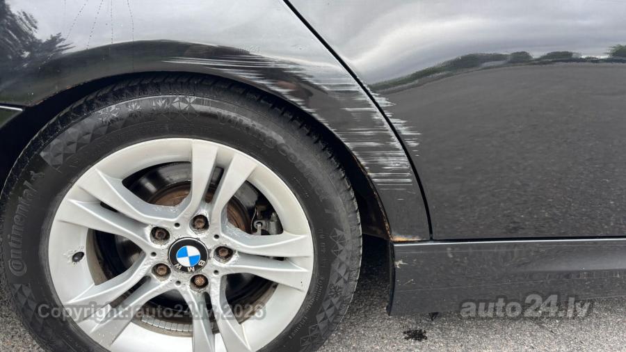 Melns BMW 3 Series 2009 Tallina, ar dzinēja tilpumu 2.00 L un nobraukumu 295 tūkst. km par 4500 €, foto 12 vietnē AUTOMOTO.COM.LV