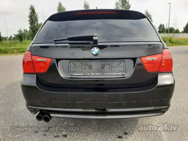 Black BMW 3 Series 2009 in Tartu, with an engine capacity of 3.00 L and mileage of 265 thousand km for 6990 €, photo 4 on AUTOMOTO.COM.LV