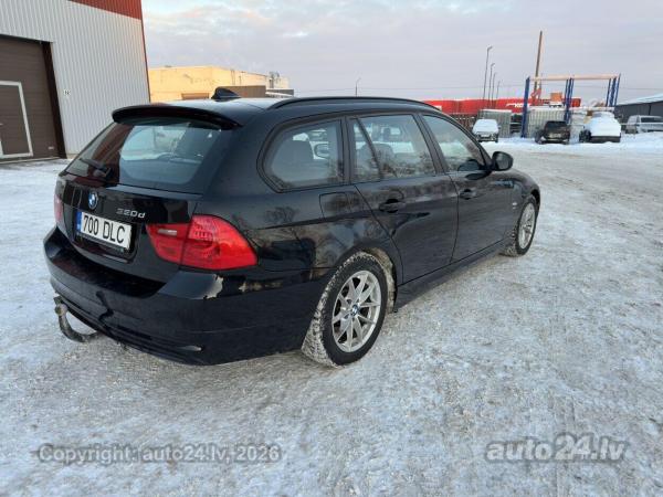Melns BMW 3 Series 2010 Tallina, ar dzinēja tilpumu 2.00 L un nobraukumu 386 tūkst. km par 5500 €, foto 3 vietnē AUTOMOTO.COM.LV