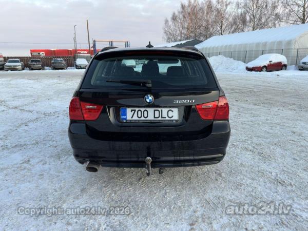 Melns BMW 3 Series 2010 Tallina, ar dzinēja tilpumu 2.00 L un nobraukumu 386 tūkst. km par 5500 €, foto 4 vietnē AUTOMOTO.COM.LV
