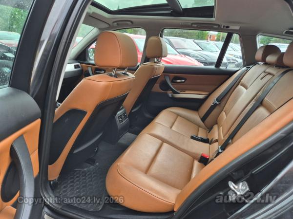 Black BMW 3 Series 2010 in Tartu, with an engine capacity of 3.00 L and mileage of 251 thousand km for 7990 €, photo 4 on AUTOMOTO.COM.LV