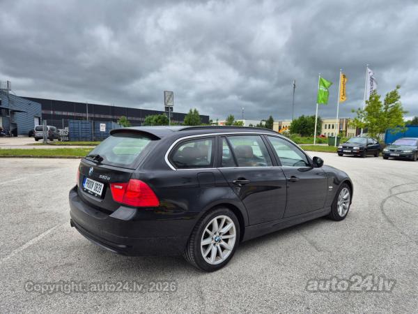 Black BMW 3 Series 2010 in Tartu, with an engine capacity of 3.00 L and mileage of 251 thousand km for 7990 €, photo 6 on AUTOMOTO.COM.LV