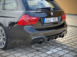 Melns BMW 3 Series 2010 Tallina, ar dzinēja tilpumu 3.00 L un nobraukumu 213 tūkst. km par 16500 €, foto 13 vietnē AUTOMOTO.COM.LV