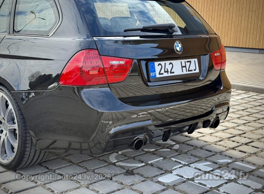 Melns BMW 3 Series 2010 Tallina, ar dzinēja tilpumu 3.00 L un nobraukumu 213 tūkst. km par 16500 €, foto 13 vietnē AUTOMOTO.COM.LV