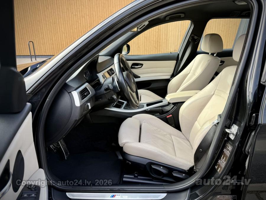 Melns BMW 3 Series 2010 Tallina, ar dzinēja tilpumu 3.00 L un nobraukumu 213 tūkst. km par 16500 €, foto 14 vietnē AUTOMOTO.COM.LV