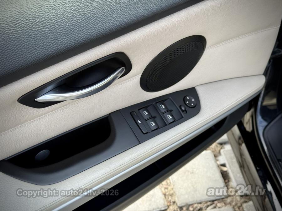 Melns BMW 3 Series 2010 Tallina, ar dzinēja tilpumu 3.00 L un nobraukumu 213 tūkst. km par 16500 €, foto 21 vietnē AUTOMOTO.COM.LV