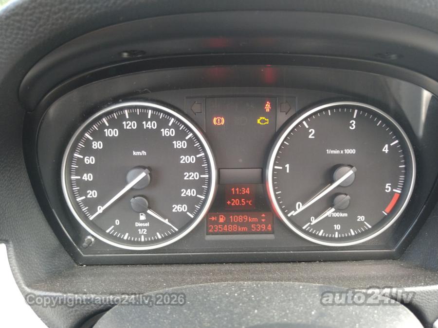 Melns BMW 3 Series 2010 Kuresāre, ar dzinēja tilpumu 2.00 L un nobraukumu 235 tūkst. km par 6500 €, foto 12 vietnē AUTOMOTO.COM.LV