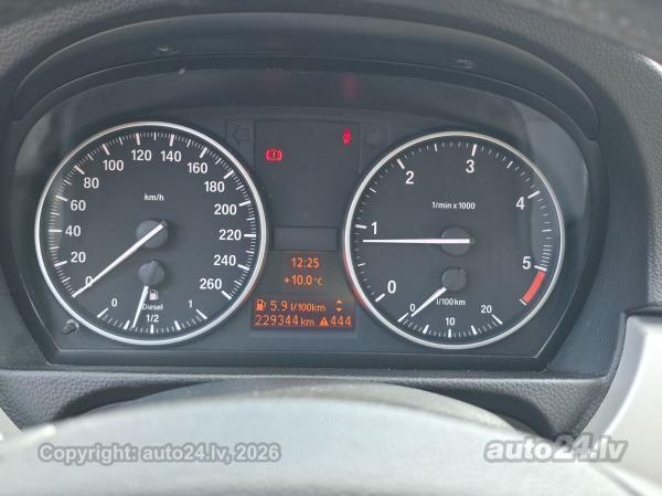 Melns BMW 3 Series 2010 Tallina, ar dzinēja tilpumu 2.00 L un nobraukumu 239 tūkst. km par 4500 €, foto 8 vietnē AUTOMOTO.COM.LV