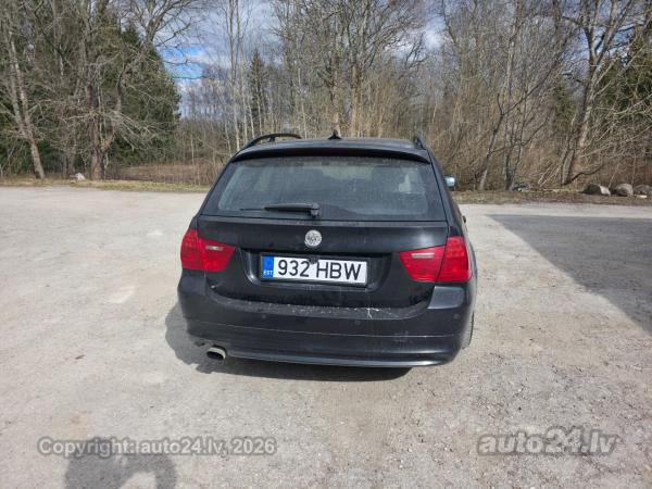 Black BMW 3 Series 2010 in Tallinn, with an engine capacity of 2.00 L and mileage of 239 thousand km for 4500 €, photo 4 on AUTOMOTO.COM.LV