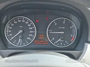 Melns BMW 3 Series 2010 Tallina, ar dzinēja tilpumu 2.00 L un nobraukumu 239 tūkst. km par 4500 €, foto 9 vietnē AUTOMOTO.COM.LV