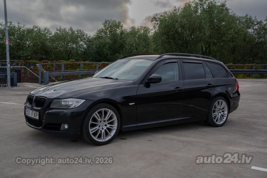 Melns BMW 3 Series 2010 Tallina, ar dzinēja tilpumu 2.00 L un nobraukumu 0 tūkst. km par 3800 €, foto 3 vietnē AUTOMOTO.COM.LV