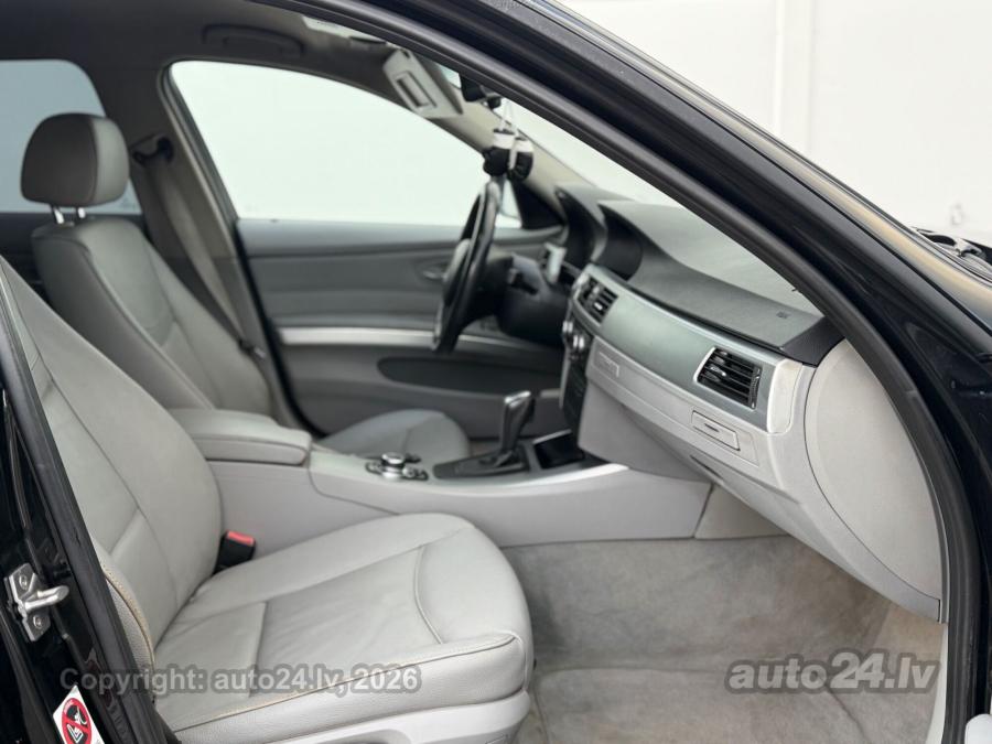 Black BMW 3 Series 2010 in Tallinn, with an engine capacity of 2.00 L and mileage of 0 thousand km for 4199 €, photo 7 on AUTOMOTO.COM.LV