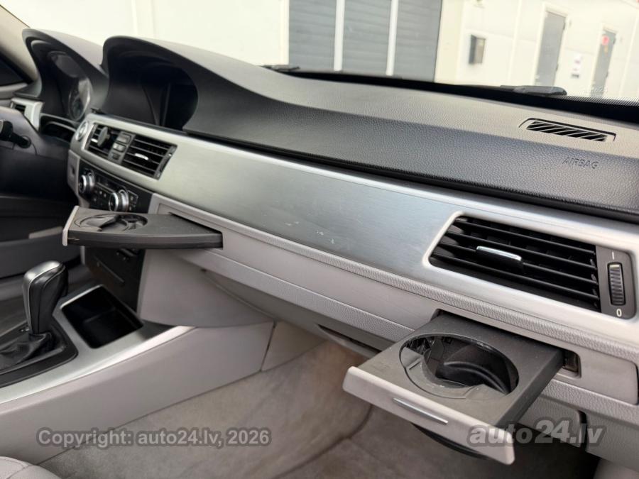 Black BMW 3 Series 2010 in Tallinn, with an engine capacity of 2.00 L and mileage of 0 thousand km for 4199 €, photo 11 on AUTOMOTO.COM.LV