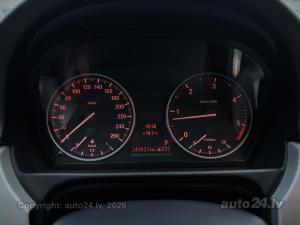 Melns BMW 3 Series 2010 Tallina, ar dzinēja tilpumu 2.00 L un nobraukumu 240 tūkst. km par 6300 €, foto 17 vietnē AUTOMOTO.COM.LV