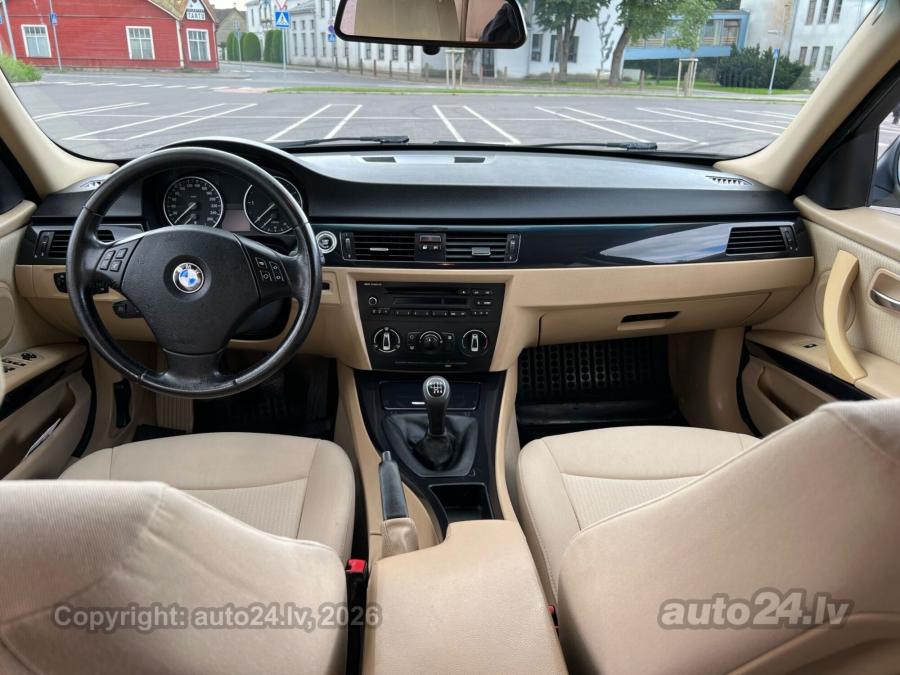 Melns BMW 3 Series 2010 Tallina, ar dzinēja tilpumu 2.00 L un nobraukumu 370 tūkst. km par 4700 €, foto 10 vietnē AUTOMOTO.COM.LV