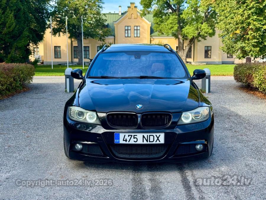 Black BMW 3 Series 2010 in Tallinn, with an engine capacity of 3.00 L and mileage of 299 thousand km for 10900 €, photo 13 on AUTOMOTO.COM.LV