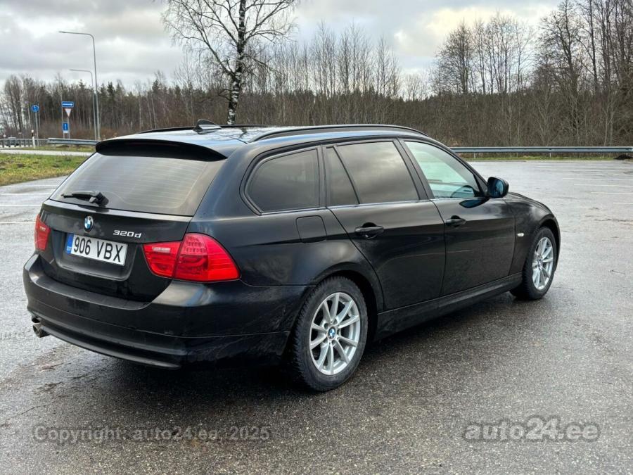 Melns BMW 3 Series 2011 Pērnava, ar dzinēja tilpumu 2.00 L un nobraukumu 326 tūkst. km par 6300 €, foto 3 vietnē AUTOMOTO.COM.LV