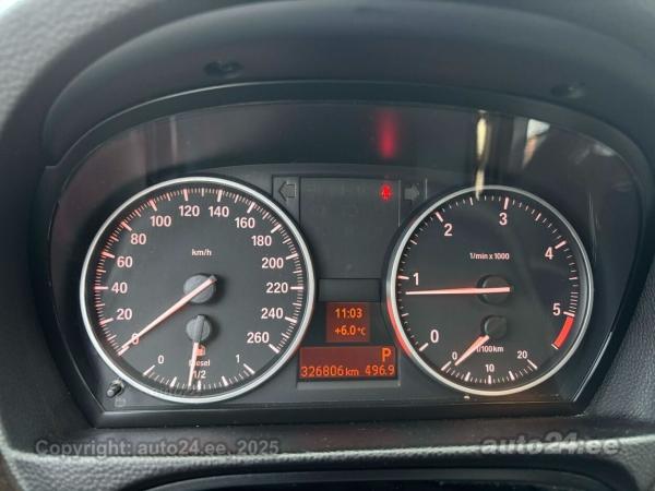Black BMW 3 Series 2011 in Parnu, with an engine capacity of 2.00 L and mileage of 326 thousand km for 6300 €, photo 7 on AUTOMOTO.COM.LV
