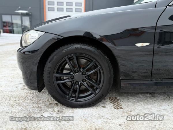 Melns BMW 3 Series 2011 Kuresāre, ar dzinēja tilpumu 2.00 L un nobraukumu 293 tūkst. km par 6750 €, foto 10 vietnē AUTOMOTO.COM.LV