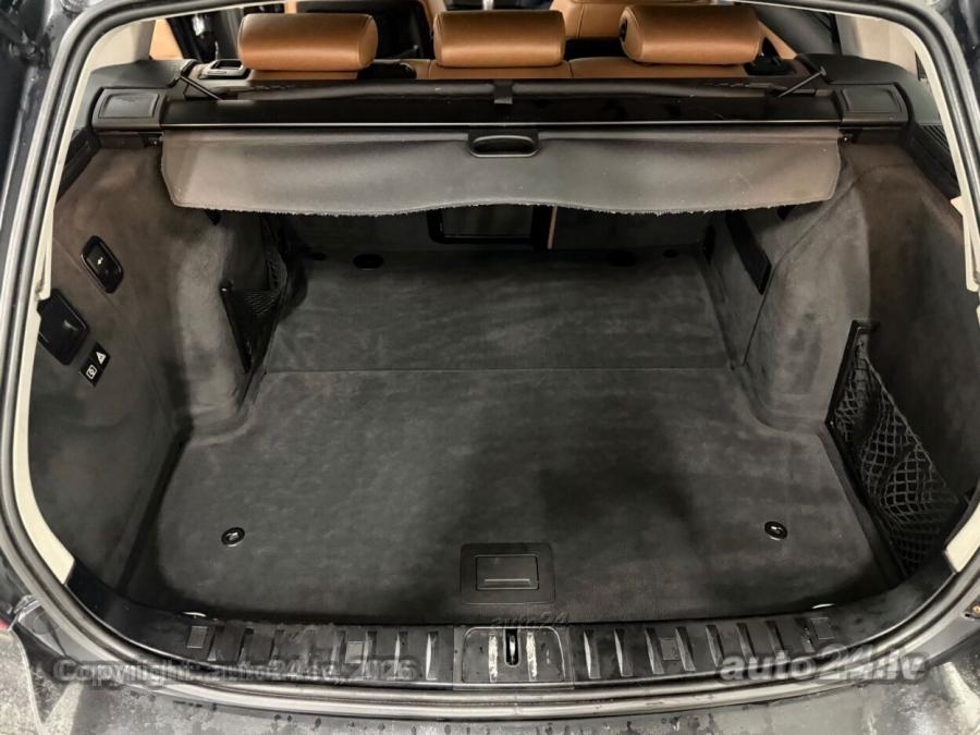 Melns BMW 3 Series 2011 Kuresāre, ar dzinēja tilpumu 2.00 L un nobraukumu 293 tūkst. km par 6750 €, foto 18 vietnē AUTOMOTO.COM.LV