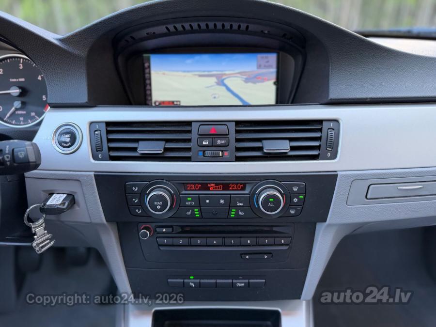 Black BMW 3 Series 2011 in Parnu, with an engine capacity of 2.00 L and mileage of 290 thousand km for 4700 €, photo 16 on AUTOMOTO.COM.LV