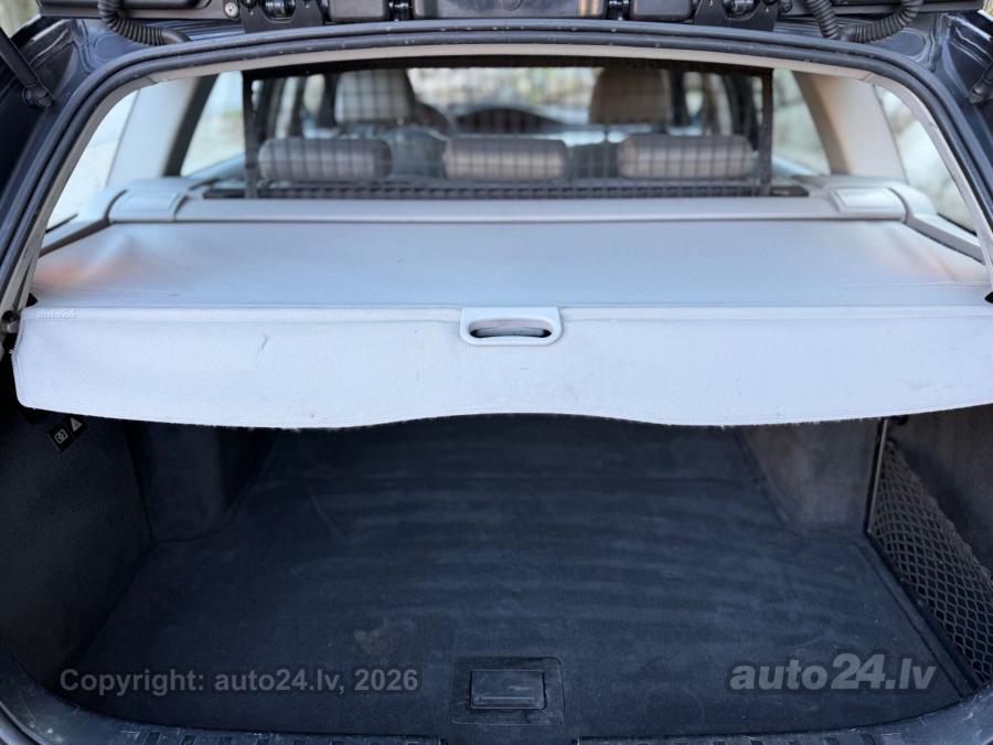 Black BMW 3 Series 2011 in Parnu, with an engine capacity of 2.00 L and mileage of 290 thousand km for 4700 €, photo 18 on AUTOMOTO.COM.LV