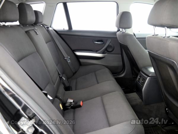 Black BMW 3 Series 2011 in Tallinn, with an engine capacity of 2.00 L and mileage of 346 thousand km for 3299 €, photo 7 on AUTOMOTO.COM.LV