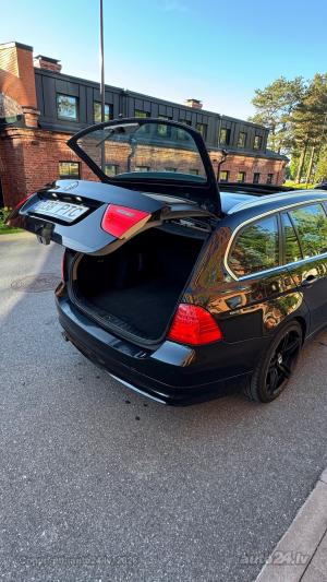 Black BMW 3 Series 2011 in Tallinn, with an engine capacity of 2.00 L and mileage of 282 thousand km for 5999 €, photo 9 on AUTOMOTO.COM.LV