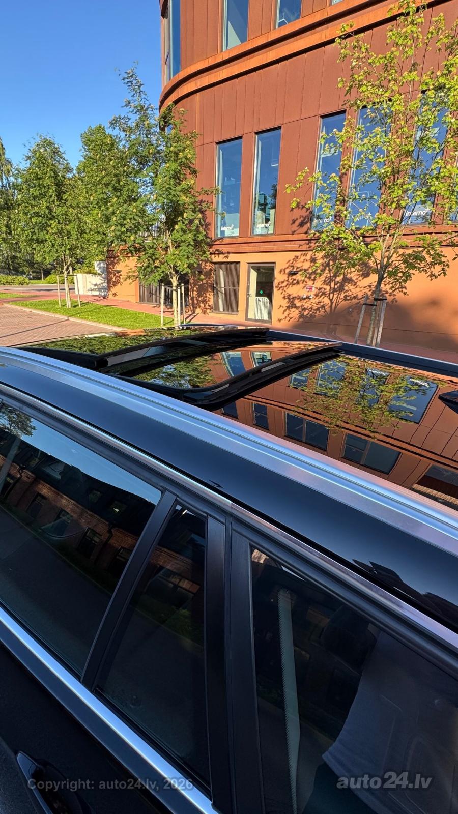 Black BMW 3 Series 2011 in Tallinn, with an engine capacity of 2.00 L and mileage of 282 thousand km for 5999 €, photo 11 on AUTOMOTO.COM.LV