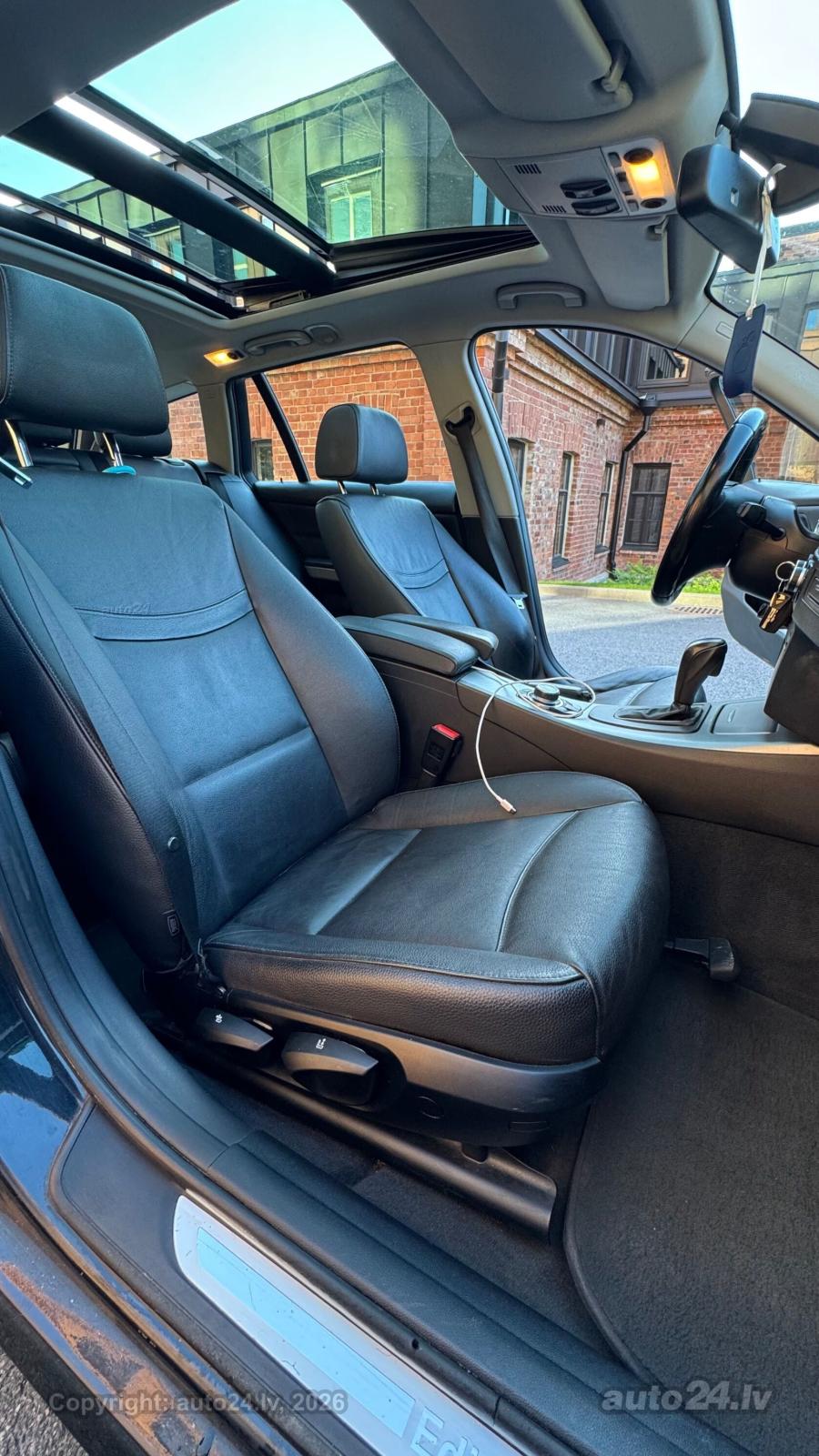 Black BMW 3 Series 2011 in Tallinn, with an engine capacity of 2.00 L and mileage of 282 thousand km for 5999 €, photo 14 on AUTOMOTO.COM.LV