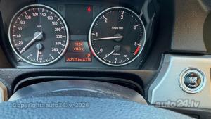 Black BMW 3 Series 2011 in Tallinn, with an engine capacity of 2.00 L and mileage of 282 thousand km for 5999 €, photo 18 on AUTOMOTO.COM.LV