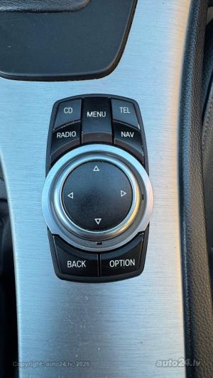 Black BMW 3 Series 2011 in Tallinn, with an engine capacity of 2.00 L and mileage of 282 thousand km for 5999 €, photo 20 on AUTOMOTO.COM.LV