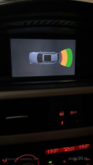 Black BMW 3 Series 2011 in Tallinn, with an engine capacity of 2.00 L and mileage of 282 thousand km for 5999 €, photo 22 on AUTOMOTO.COM.LV