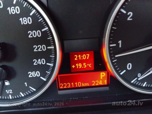 Black BMW 3 Series 2011 in Tallinn, with an engine capacity of 2.00 L and mileage of 223 thousand km for 6500 €, photo 6 on AUTOMOTO.COM.LV