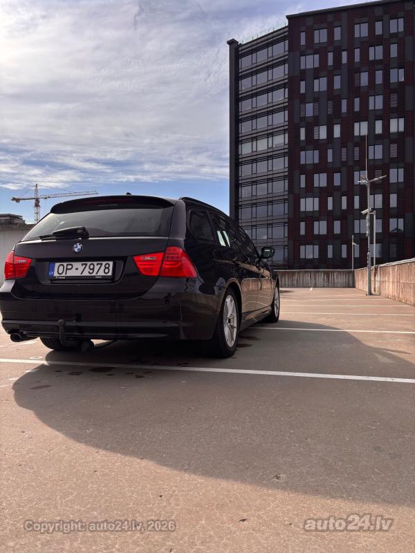 Black BMW 3 Series 2011 in Riga, with an engine capacity of 2.00 L and mileage of 338 thousand km for 4750 €, photo 4 on AUTOMOTO.COM.LV